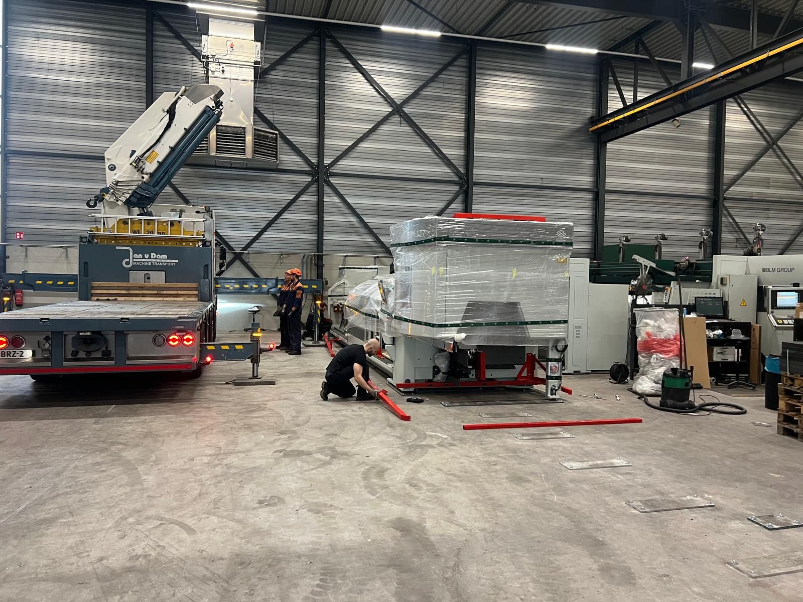 Buislaserspecialist ziet vraag in de markt en investeert in nieuwe buislaser