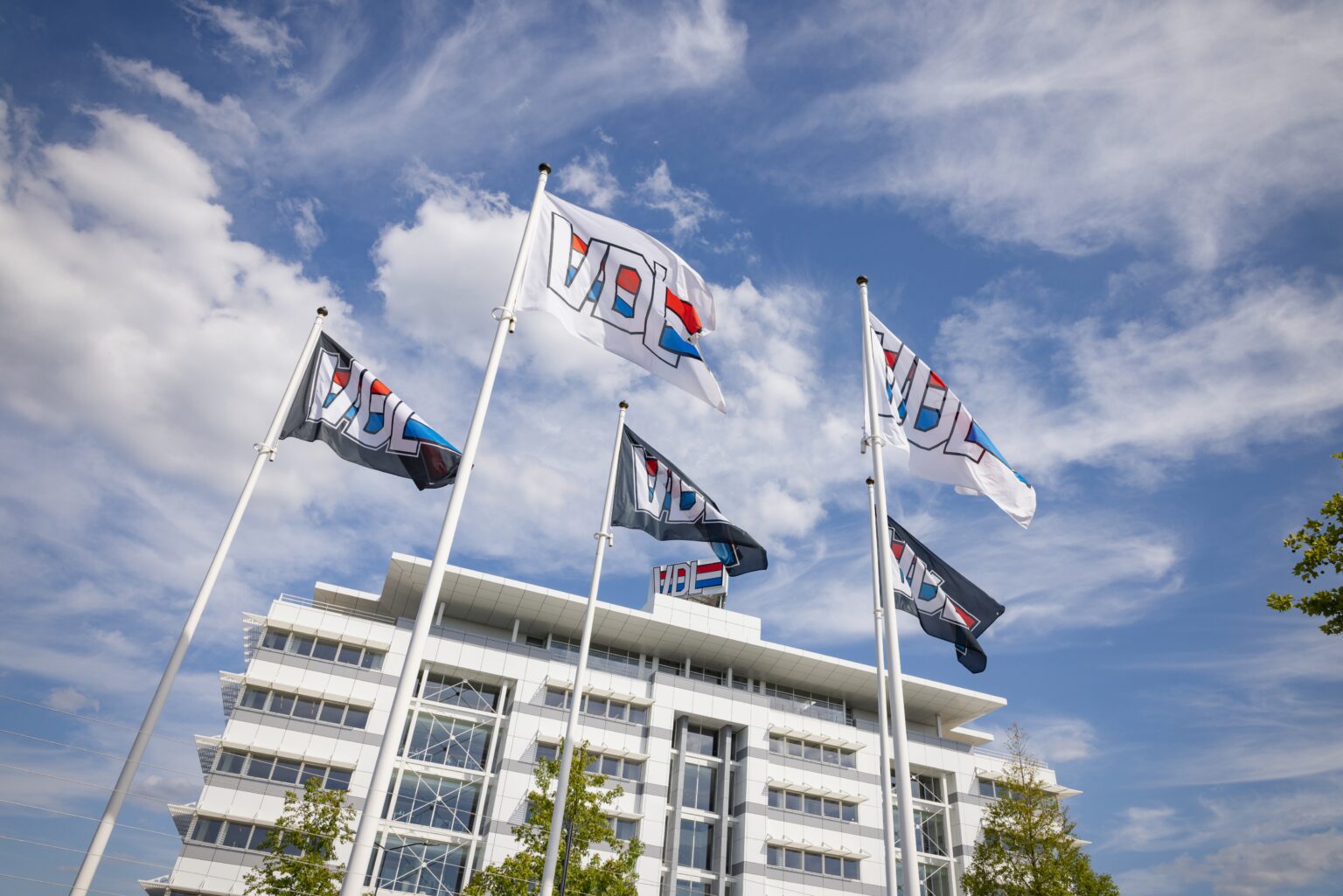 VDL Groep ziet herstel in eerste halfjaar 2025 - Vraag & Aanbod